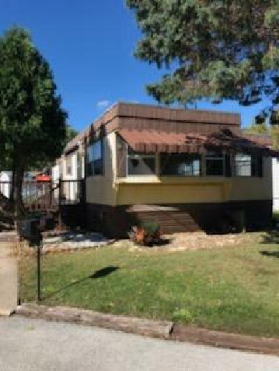 Maple Crest Manor Mobile Home Park in Manteno, IL | MHVillage