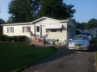 Pine Ridge at Crestwood Mobile Home Park in Whiting, NJ | MHVillage