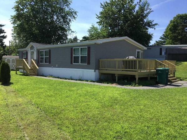 Pyramid Pines Estates Mobile Home Park in Saratoga Springs, NY | MHVillage