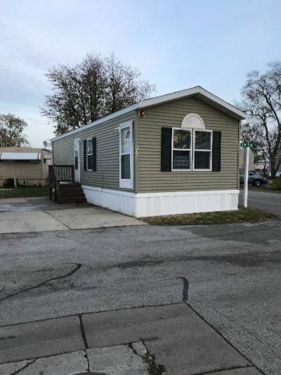 Rosebud Mobile Home Park in Bridgeview, IL | MHVillage