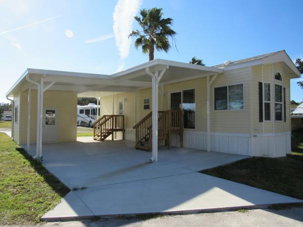 Holiday RV Village Mobile Home Park in Leesburg, FL | MHVillage