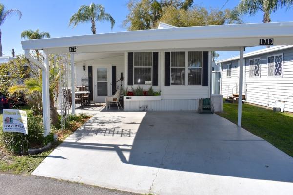 Holiday Travel Park Mobile Home Park in Holiday, FL | MHVillage