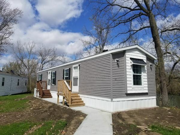 Illinois Mobile, Manufactured and Trailer Homes For Rent in more