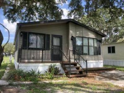 Red Oaks RV Resort Mobile Home Park in Bushnell, FL | MHVillage