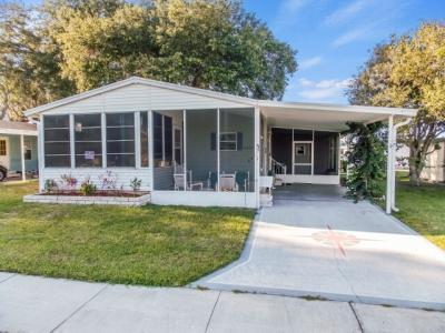 Forest Lake Estates Mobile Home Park in Zephyrhills, FL | MHVillage