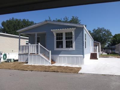 Kings Manor Mobile Home Park in Lakeland, FL | MHVillage