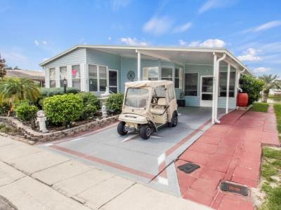 Forest Lake Estates Mobile Home Park in Zephyrhills, FL | MHVillage