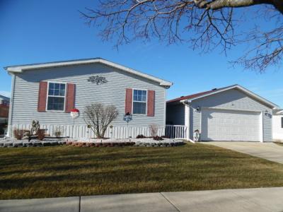 Maple Brook Mobile Home Park in Matteson, IL | MHVillage