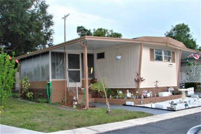 Lakeshore Villas Mobile Home Park in Tampa, FL | MHVillage