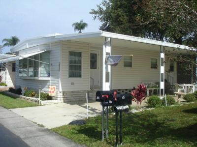 Oak Crest Mobile Home Park Mobile Home Park in Largo, FL | MHVillage