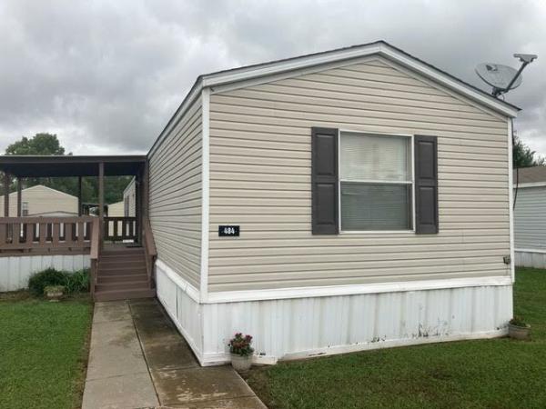 Senior Retirement Living - 2004 Fleetwood Manufactured Home For Sale in Oklahoma City, OK