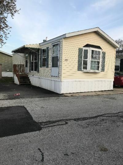 Rosebud Mobile Home Park in Bridgeview, IL | MHVillage