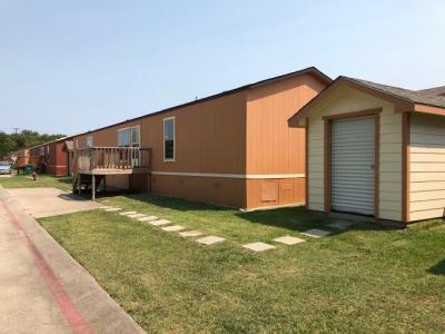 Pradera Mobile Home Park in Howe, TX | MHVillage