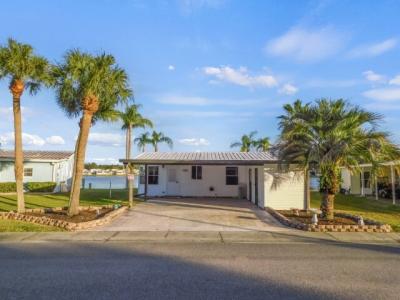 Forest Lake Estates Mobile Home Park in Zephyrhills, FL | MHVillage
