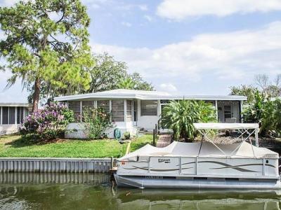 Mid Florida Lakes Mobile Home Park in Leesburg, FL | MHVillage