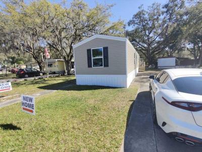 Sunset by The Lake Mobile Home Park in Lake Alfred, FL | MHVillage