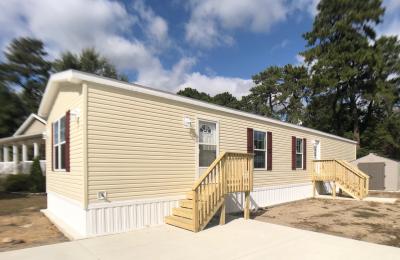 Pine Ridge at Crestwood Mobile Home Park in Whiting, NJ | MHVillage