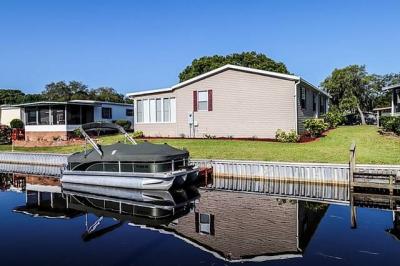 Mid Florida Lakes Mobile Home Park in Leesburg, FL | MHVillage