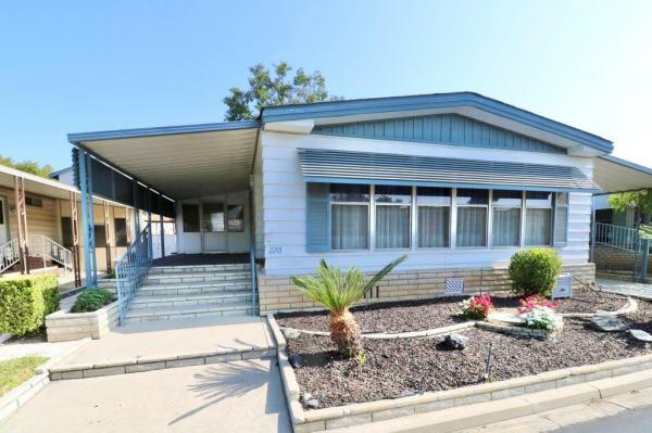 1975 Bendix Mobile Home For Sale | 2201 Lake View Dr. #20 La Habra, CA