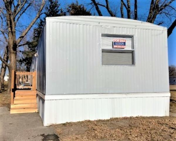 1976 GUERDON Mobile Home For Sale | 1900 NW Lyman Road, #111 Topeka, KS