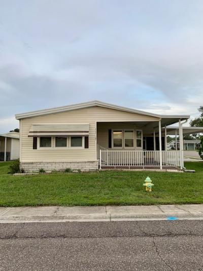 Forest Lake Estates Mobile Home Park in Zephyrhills, FL | MHVillage