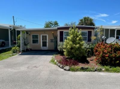 Caribbean Naples Mobile Home Park in Naples, FL | MHVillage