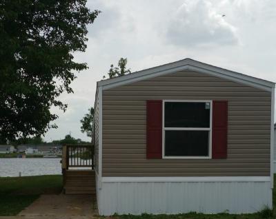 Mallard Lake Mobile Home Park in Pontoon Beach, IL | MHVillage