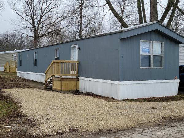 1998 Giles Mobile Home For Sale | 1237 N Us 27 #7 Portland, IN