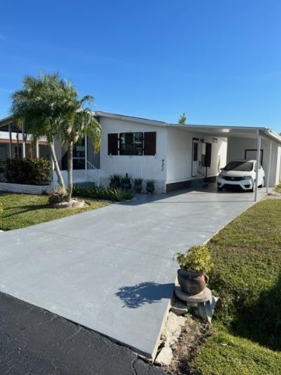 Naples Estates Mobile Home Park in Naples, FL | MHVillage
