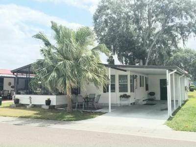 Forest Lake Estates Mobile Home Park in Zephyrhills, FL | MHVillage