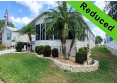 Sun Key Village Mobile Home Park in Palmetto, FL | MHVillage