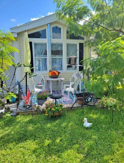 Holiday Springs RV Resort Mobile Home Park in Spring Hill, FL | MHVillage