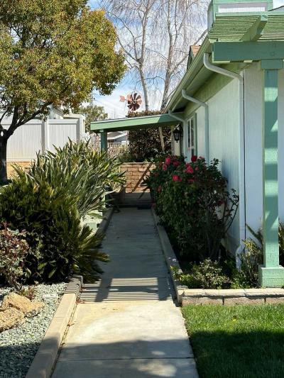 Plantation on the Lake Mobile Home Park in Calimesa, CA | MHVillage