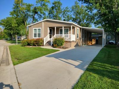 Willow Lake Estates Mobile Home Park in Elgin, IL | MHVillage
