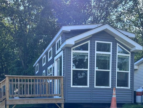 Pleasant Valley Homes Mobile Home For Sale | 9 River Crest Rd. Highland ...