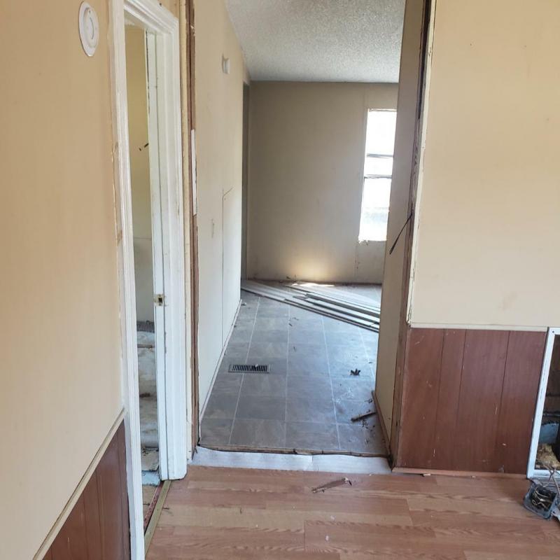#0037AB Handy man special! Early 90’s 28×44, 3 Bedrooms, 2 Full Baths ...