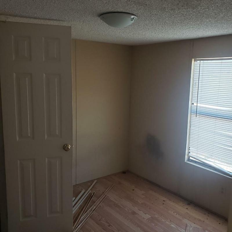 #0037AB Handy man special! Early 90’s 28×44, 3 Bedrooms, 2 Full Baths ...