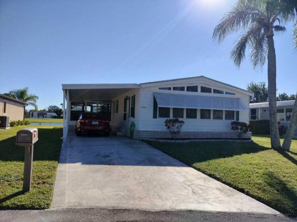 1982 Mobile Home For Sale | 20 Octavio Fort Pierce, FL