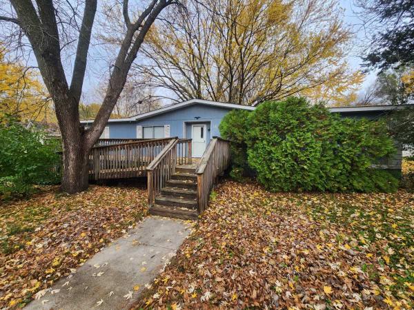 18 Thomas Lane Chaska, MN | MHVillage