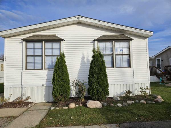 1989 Champion Mobile Home For Sale | 305 Greenwood Dr Wixom, MI