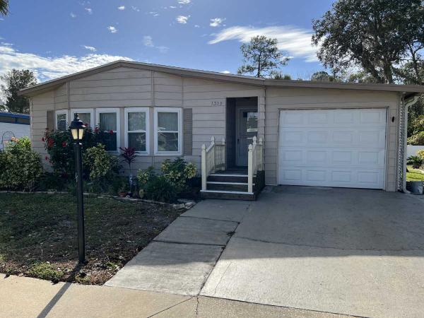 1987 Palm Harbor Mobile Home For Sale | 1309 Costa Del Sol Dr Port ...