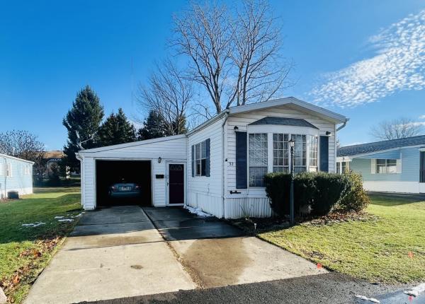 1987 Victorian Mobile Home For Sale | 32 Eaglecrest Dr. Hamburg, NY