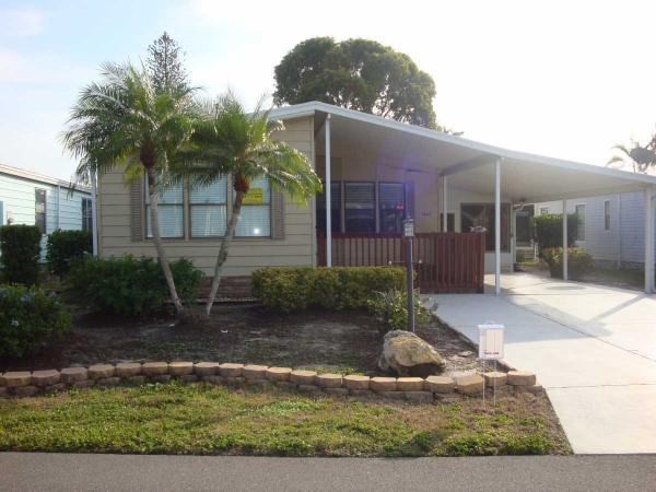 1986 Sand Mobile Home For Sale | 1662 Gulf Coast Drive Naples, FL