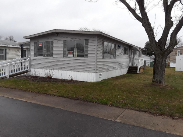1969 Marlette Mobile Home For Sale | 200 Springhill Dr. White Lake, MI