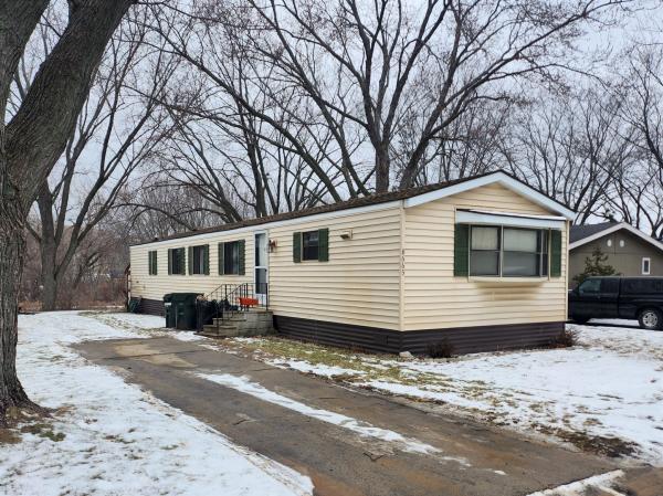1984 Marshfield Mobile Home For Sale | 8665 Bacardi Ave. Inver Grove ...