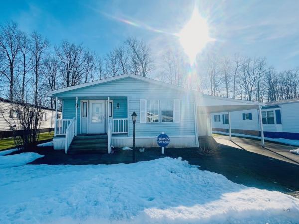 1991 Victorian Mobile Home For Sale | 88 S. Eaglecrest Dr. Hamburg, NY