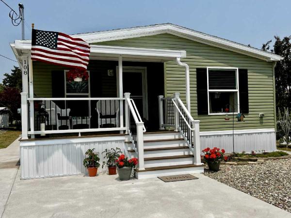2022 Marlette Mobile Home For Sale | 1621 S. Shore Rd. #108 Ocean View, NJ