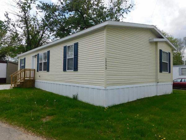 2021 Champion Mobile Home For Sale or Rent | 1243 Connie St. Jackson, MI