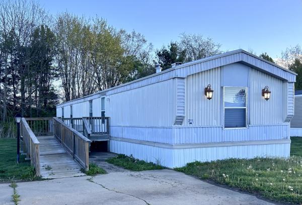 2000 Chandeleur Mobile Home For Sale 211 Wonderland Drive Alton Il