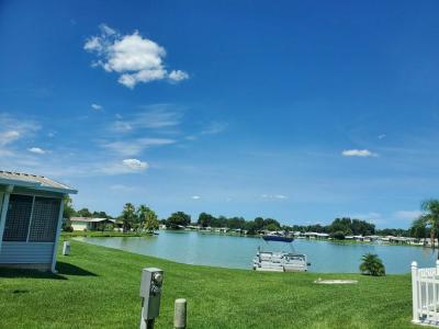 Forest Lake Estates Mobile Home Park in Zephyrhills, FL | MHVillage